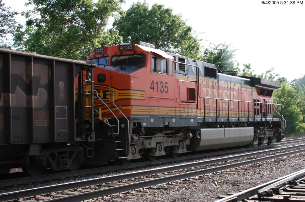 BNSF 4135